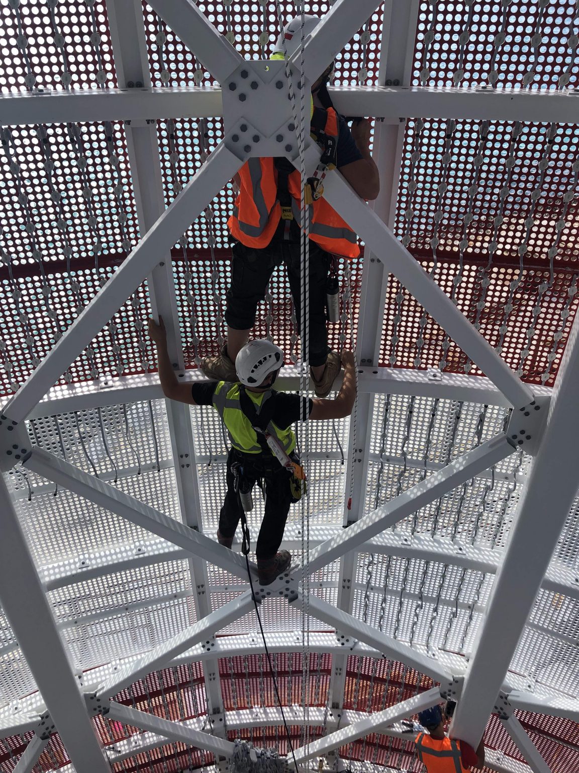 Building Paradise – Rigging Team